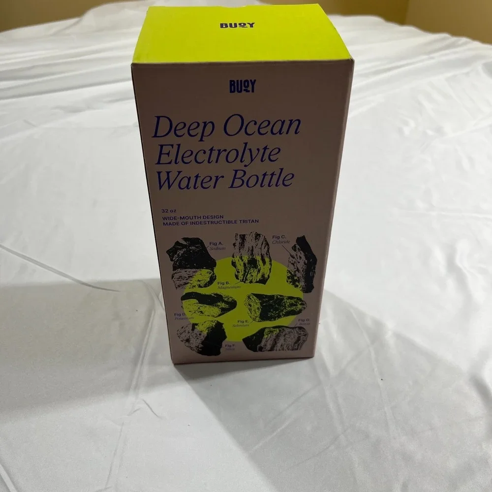 Buoy | Dining | Buoy Water Bottle Unisex 32oz Brown New Deep Ocean ...
